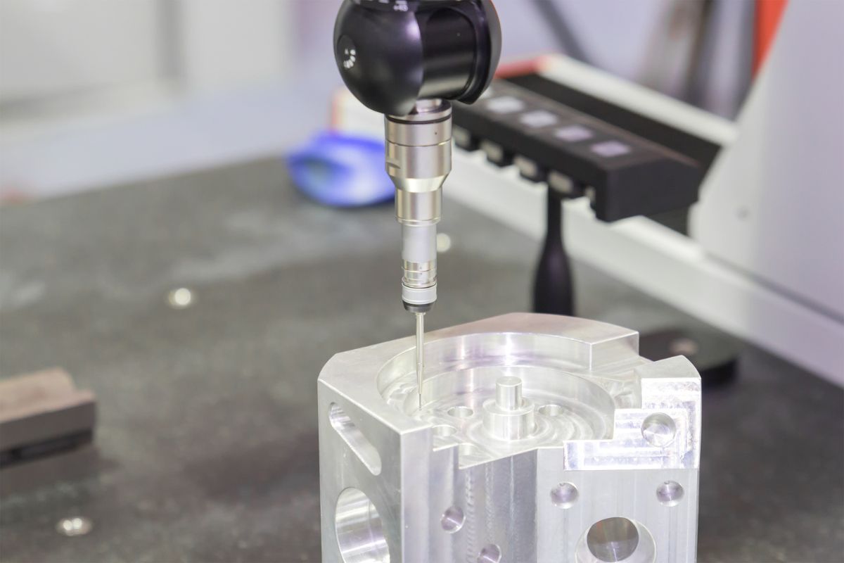 What is Injection Molding Tool | Plastic Injection Mold and Molding Service